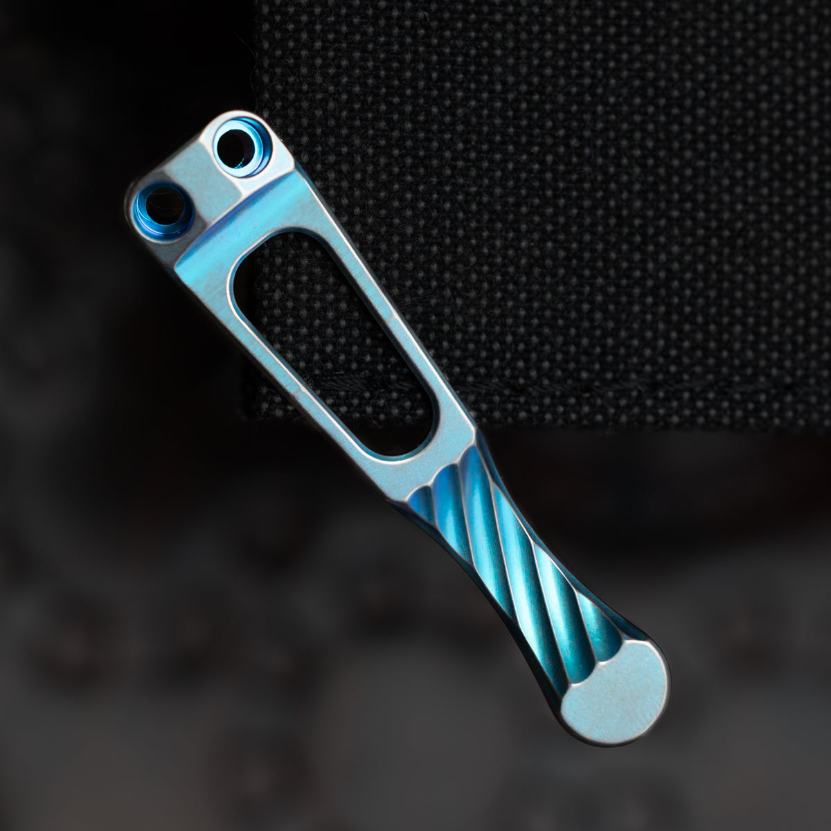 Ti2 Titanium Torch Clip Twist -- Tumbled Ano (1" diameter flashlights ...