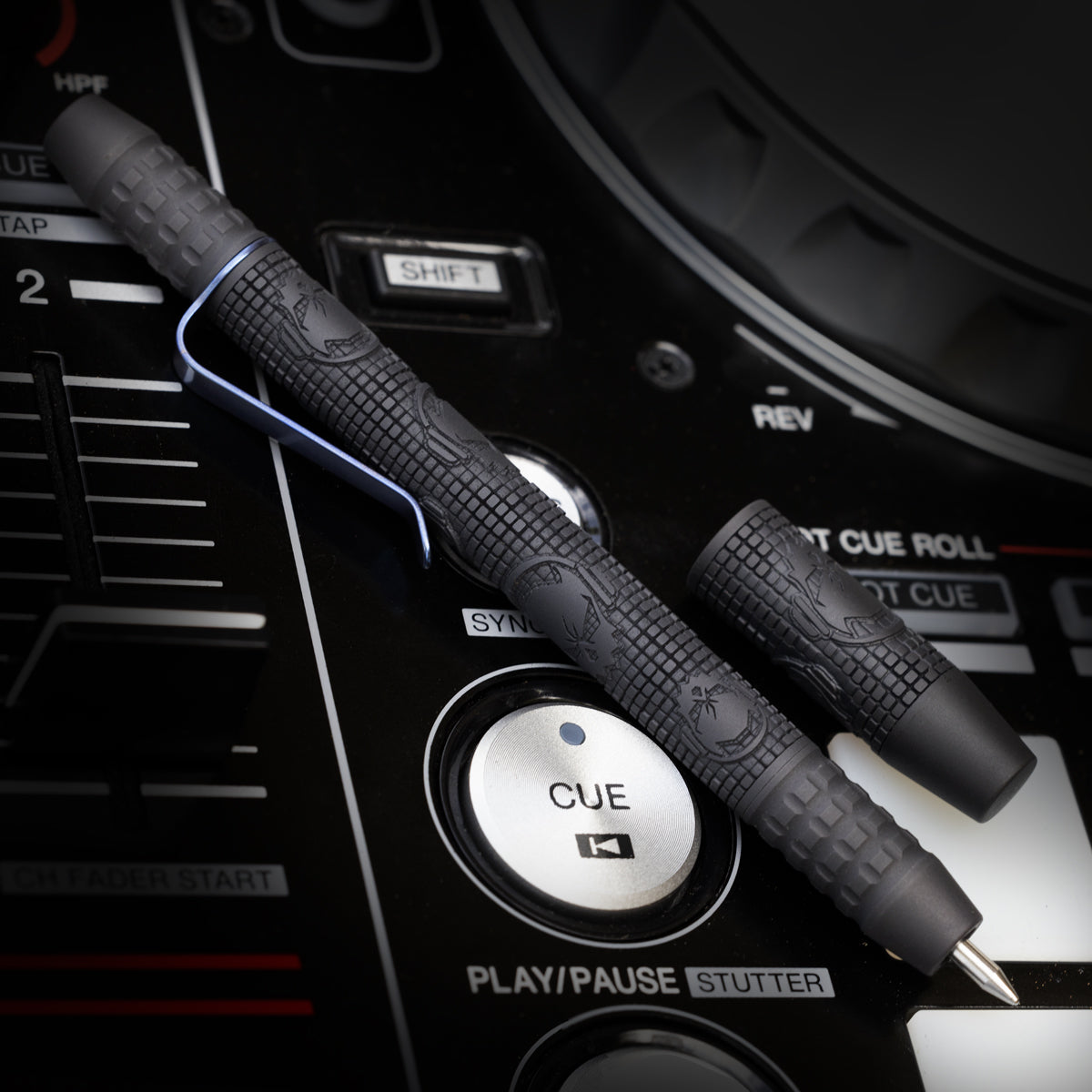 Titanium TechLiner Grid Pen -- Ladetta (Black TRD) – Ti2 Design